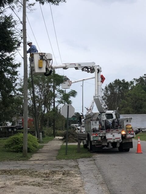 50 Must-Haves For Linemen Going On Storm | Tallman Equipment Company